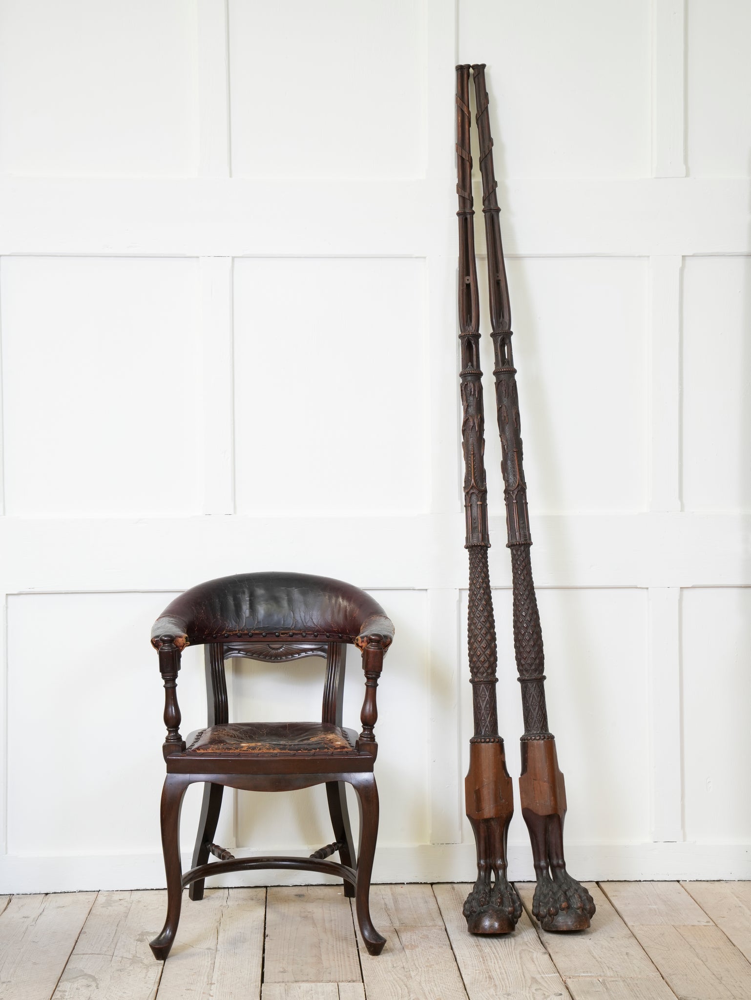 An Outstanding Pair of 18th Century Mahogany Bedposts – Drew Pritchard Ltd