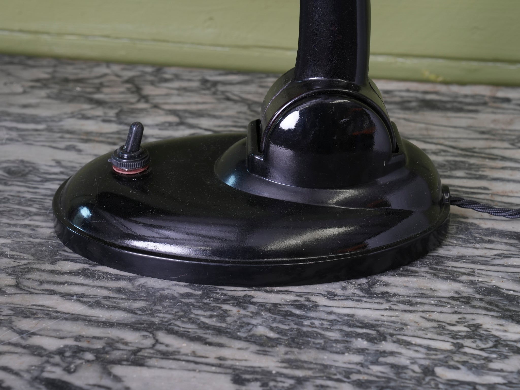 Model 11126 Desk Lamp – Drew Pritchard Ltd